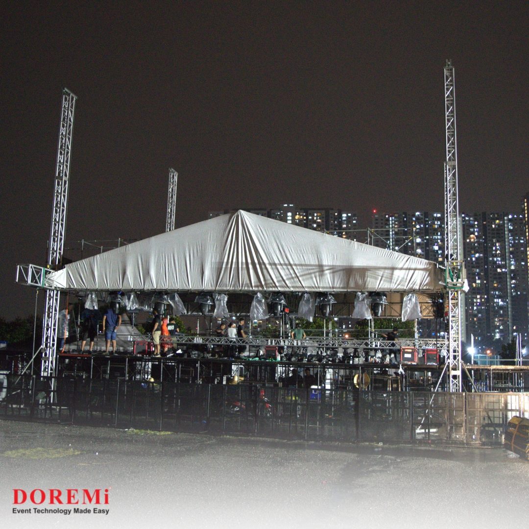 Get Your Customized Stage Rental Here! | DOREMi